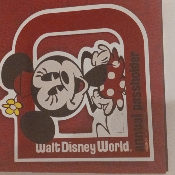 Disney | Accessories | Disney Minnie Mouse Magnets | Poshmark